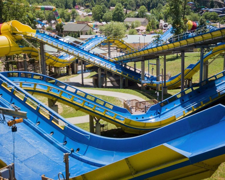 Mammoth Water Coaster | Holiday World Theme Park & Splashin' Safari Water Park