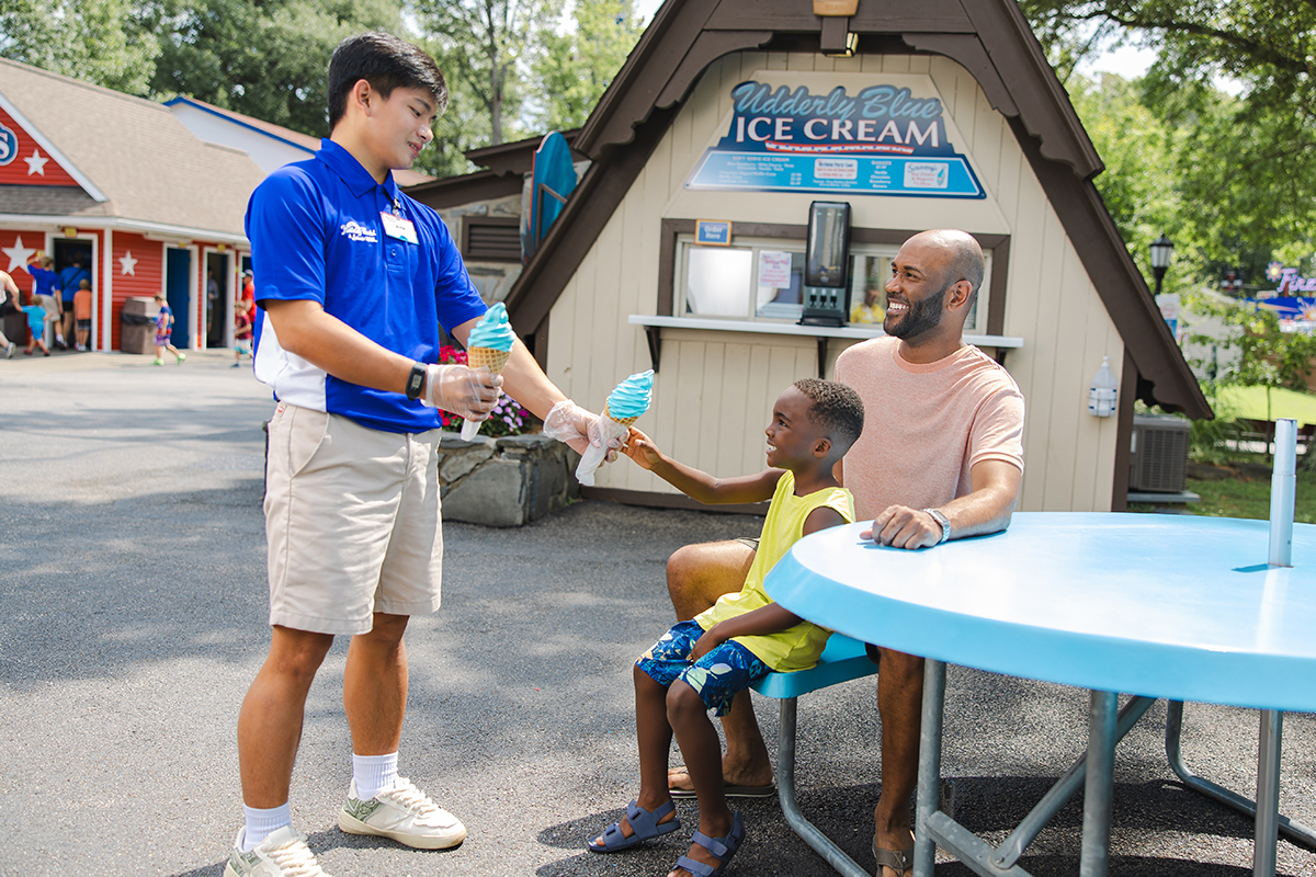Holiday World to Hire 2,000 Team Members for Record-Breaking Season ...