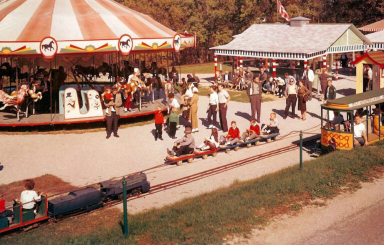 Park Info | Holiday World Theme Park & Splashin' Safari Water Park