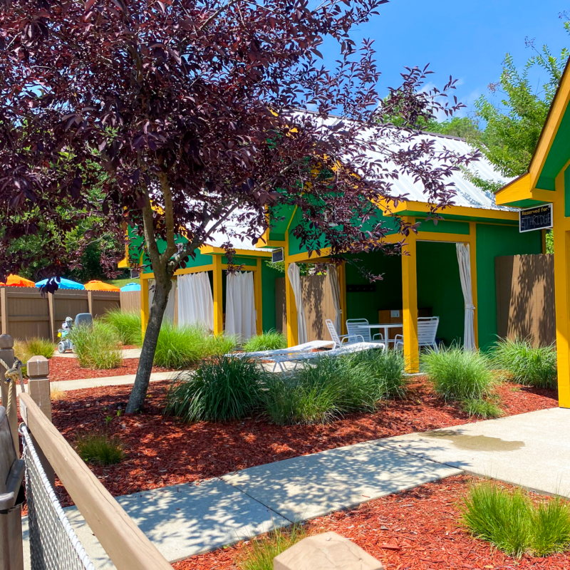 Fun In the Sun: Spending A Day In Splashin' Safari | Holiday World ...