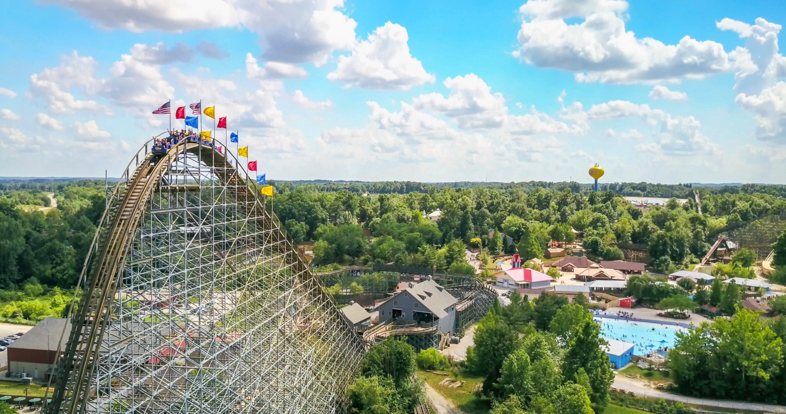 Holiday World: A Wooden Roller Coaster Wonderland for Enthusiasts ...